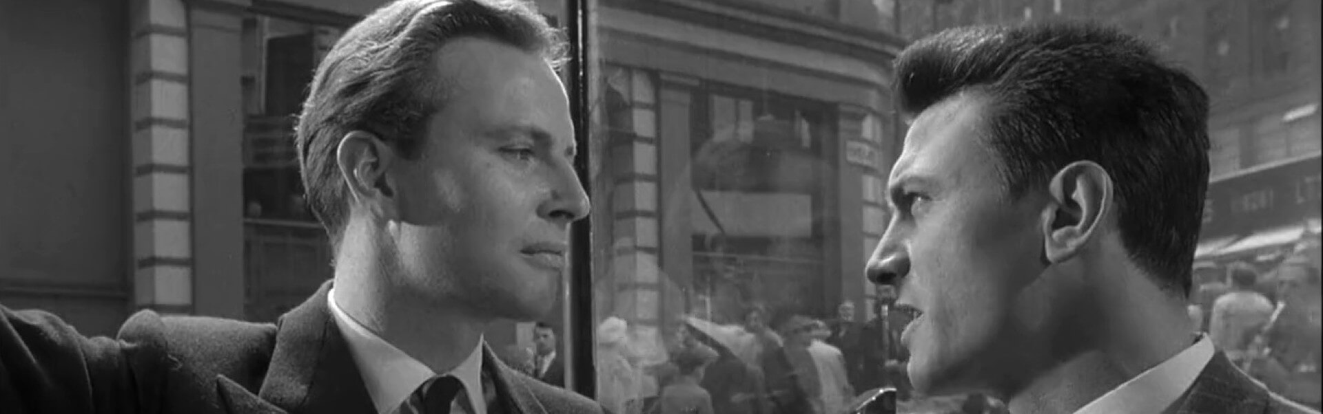 Der Weg nach oben (1959) von Jack Clayton | Die blaue Serie - UCM.ONE