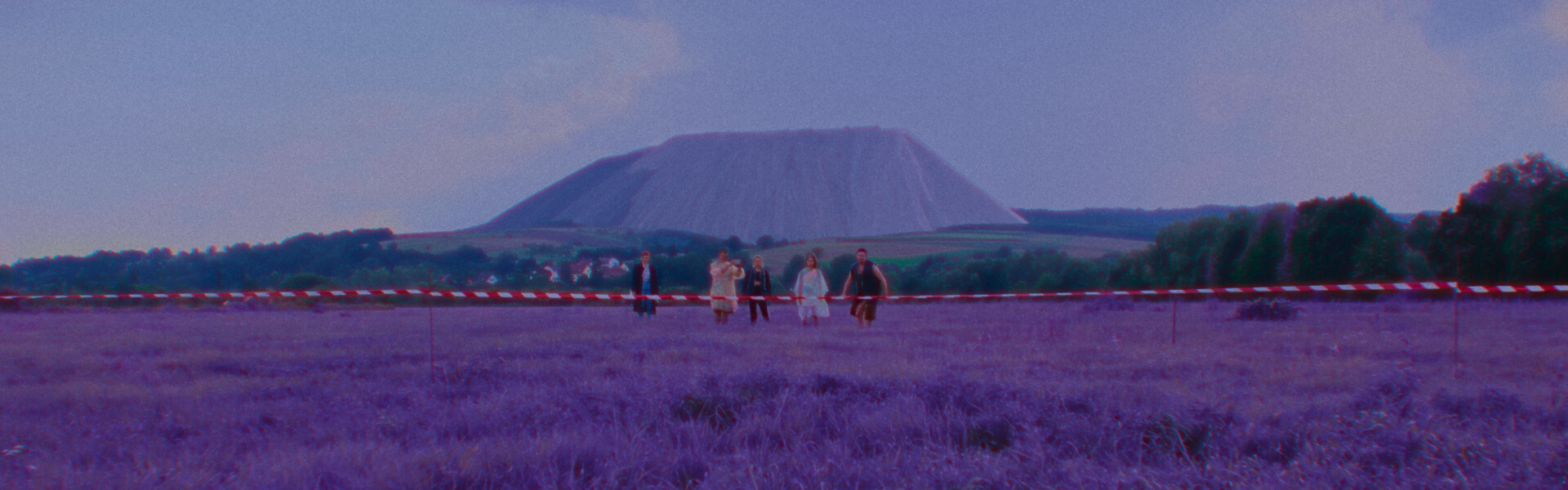 Youth Topia (2021) von Dennis Stormer | Artkeim²