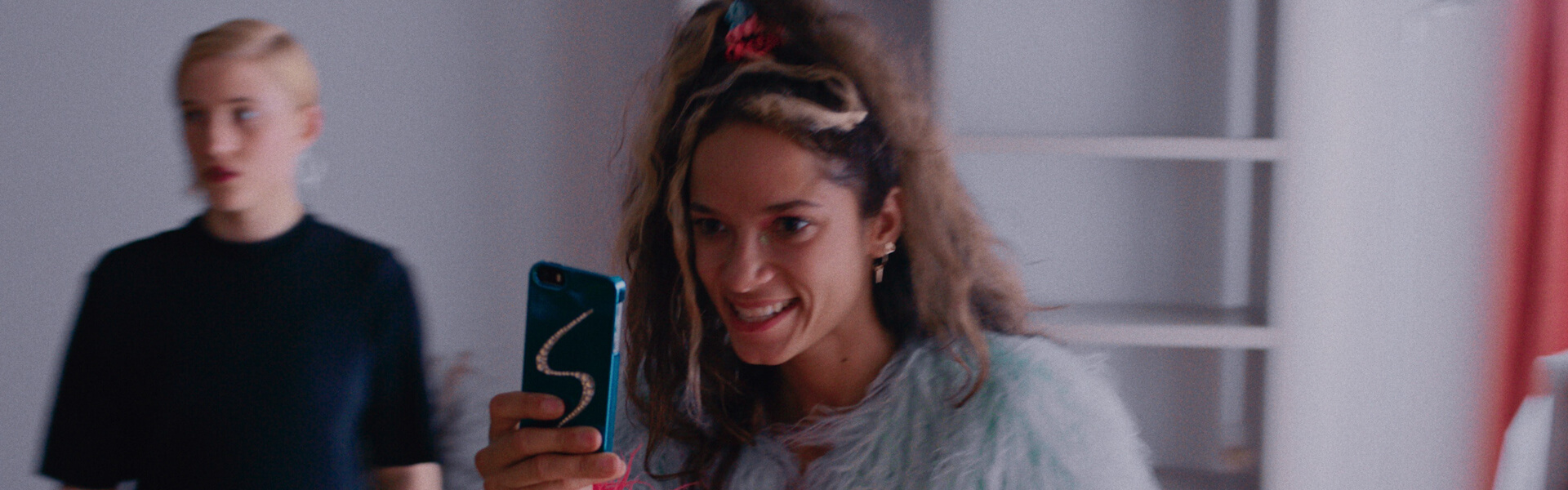 Youth Topia (2021) von Dennis Stormer | Artkeim²