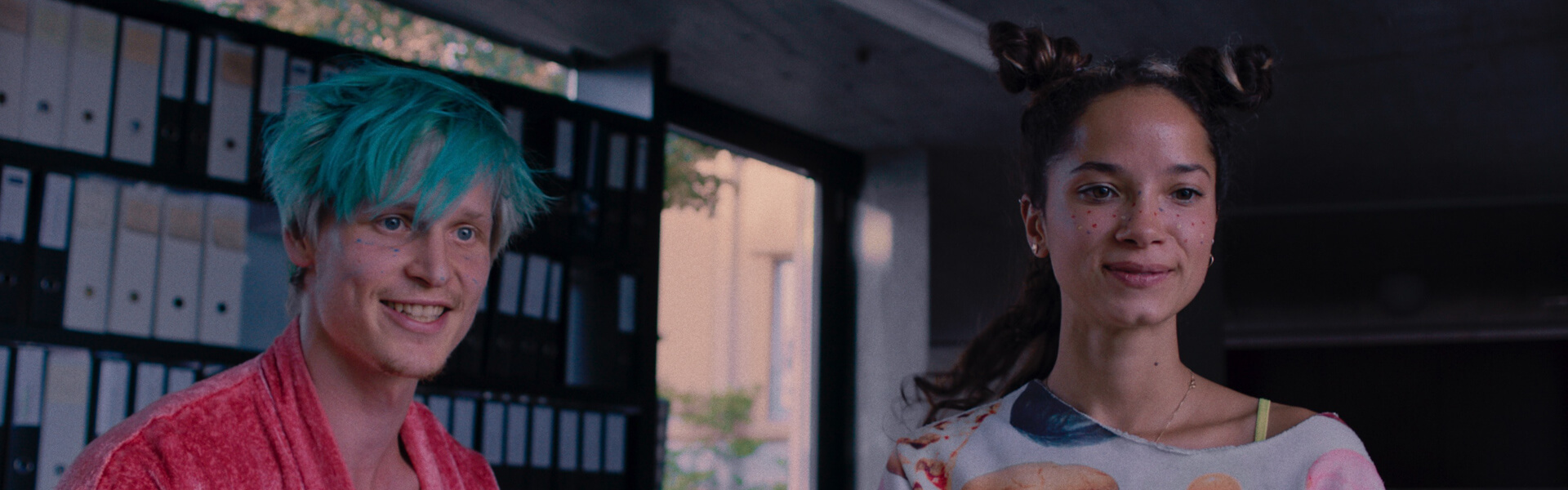 Youth Topia (2021) von Dennis Stormer | Artkeim²